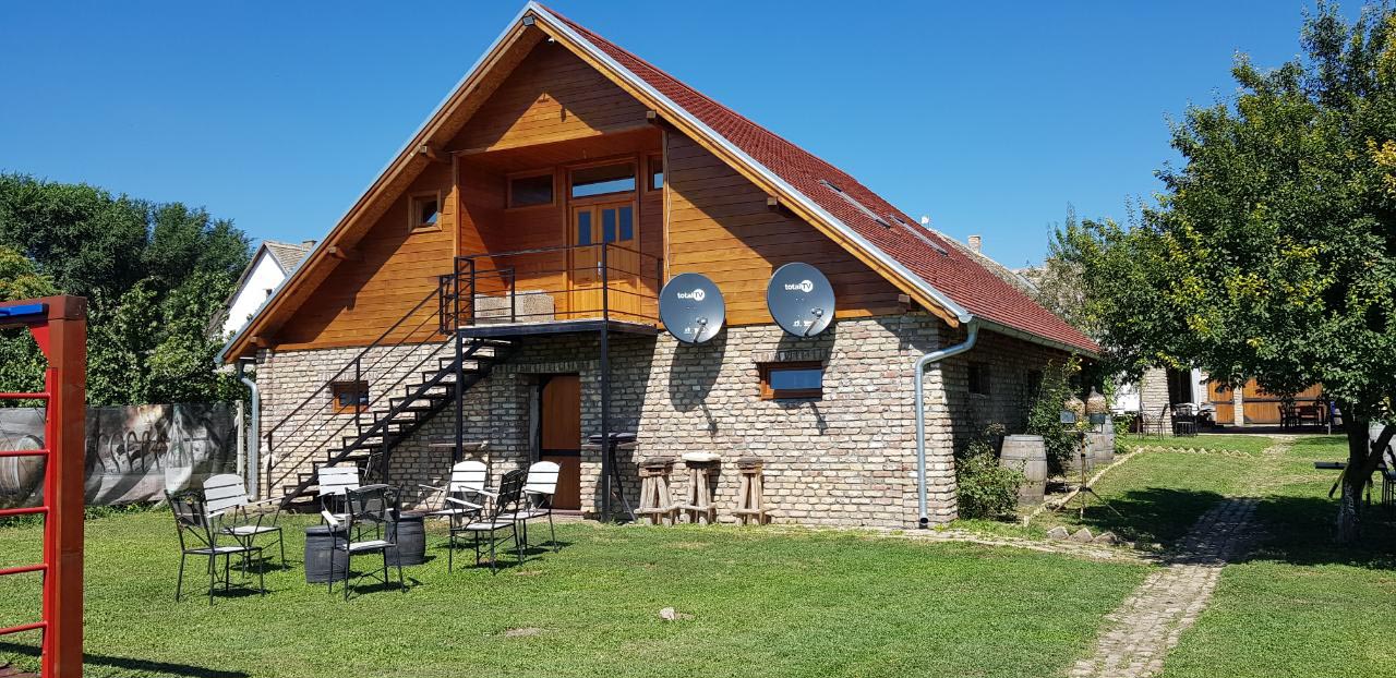 Etno Kuća Dorf - Ravno Selo - Vikend u Srbiji - Rezervacija smeštaja ...